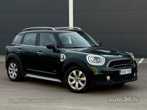 Green MINI Countryman 2018 in Tallinn, with an engine capacity of 1.50 L and mileage of 122 thousand km for 12990 €, photo 4 on AUTOMOTO.COM.LV