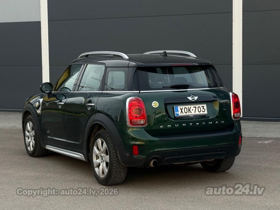Green MINI Countryman 2018 in Tallinn, with an engine capacity of 1.50 L and mileage of 122 thousand km for 12990 €, photo 5 on AUTOMOTO.COM.LV