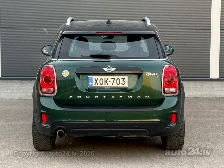 Green MINI Countryman 2018 in Tallinn, with an engine capacity of 1.50 L and mileage of 122 thousand km for 12990 €, photo 6 on AUTOMOTO.COM.LV