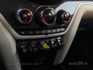 Green MINI Countryman 2018 in Tallinn, with an engine capacity of 1.50 L and mileage of 122 thousand km for 12990 €, photo 15 on AUTOMOTO.COM.LV