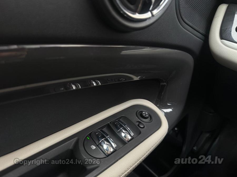 Green MINI Countryman 2018 in Tallinn, with an engine capacity of 1.50 L and mileage of 122 thousand km for 12990 €, photo 17 on AUTOMOTO.COM.LV