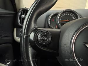 Green MINI Countryman 2018 in Tallinn, with an engine capacity of 1.50 L and mileage of 122 thousand km for 12990 €, photo 20 on AUTOMOTO.COM.LV