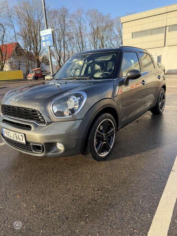 Grey MINI Countryman 2012 in Vilnius, with an engine capacity of 2.00 L and mileage of 164 thousand km for 5700 €, photo 5 on AUTOMOTO.COM.LV