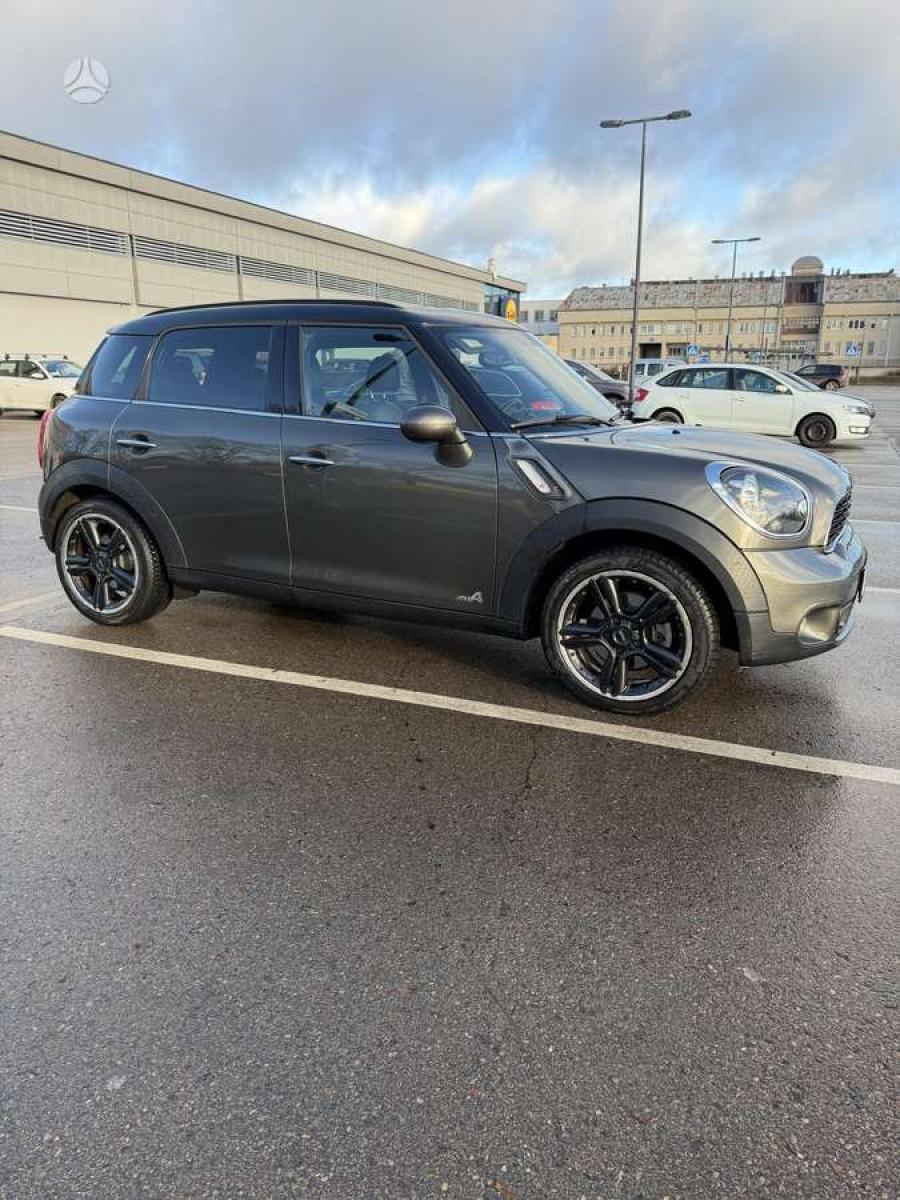 Grey MINI Countryman 2012 in Vilnius, with an engine capacity of 2.00 L and mileage of 164 thousand km for 5700 €, photo 9 on AUTOMOTO.COM.LV