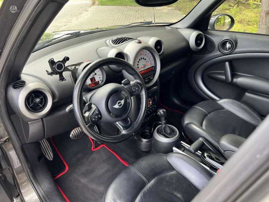 Pelēks MINI Countryman 2012 Viļņa, ar dzinēja tilpumu 1.60 L un nobraukumu 216 tūkst. km par 5400 €, foto 14 vietnē AUTOMOTO.COM.LV