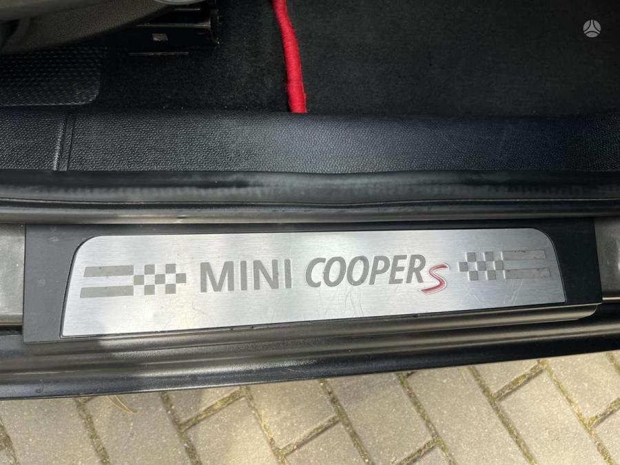 Pelēks MINI Countryman 2012 Viļņa, ar dzinēja tilpumu 1.60 L un nobraukumu 216 tūkst. km par 5400 €, foto 19 vietnē AUTOMOTO.COM.LV
