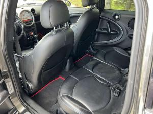 Pelēks MINI Countryman 2012 Viļņa, ar dzinēja tilpumu 1.60 L un nobraukumu 216 tūkst. km par 5400 €, foto 20 vietnē AUTOMOTO.COM.LV