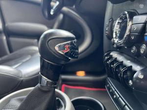 Pelēks MINI Countryman 2012 Viļņa, ar dzinēja tilpumu 1.60 L un nobraukumu 216 tūkst. km par 5400 €, foto 30 vietnē AUTOMOTO.COM.LV