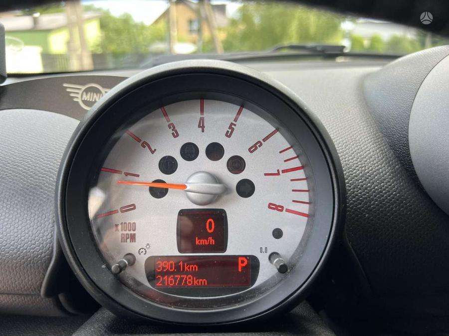 Pelēks MINI Countryman 2012 Viļņa, ar dzinēja tilpumu 1.60 L un nobraukumu 216 tūkst. km par 5400 €, foto 31 vietnē AUTOMOTO.COM.LV