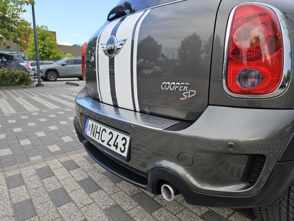 Pelēks MINI Countryman 2012 Viļņa, ar dzinēja tilpumu 2.00 L un nobraukumu 238 tūkst. km par 7400 €, foto 10 vietnē AUTOMOTO.COM.LV