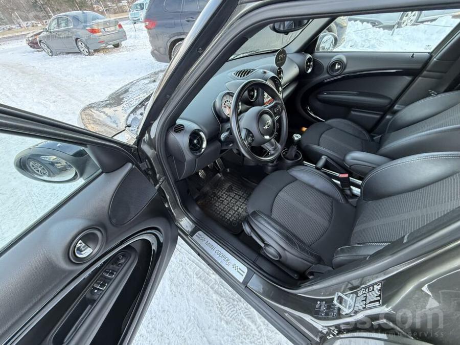 Pelēks MINI Countryman 2013 Rīga, ar dzinēja tilpumu 2.00 L un nobraukumu 209 tūkst. km par 7499 €, foto 21 vietnē AUTOMOTO.COM.LV