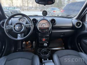 Pelēks MINI Countryman 2013 Rīga, ar dzinēja tilpumu 2.00 L un nobraukumu 209 tūkst. km par 7499 €, foto 27 vietnē AUTOMOTO.COM.LV