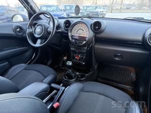 Pelēks MINI Countryman 2013 Rīga, ar dzinēja tilpumu 2.00 L un nobraukumu 209 tūkst. km par 7499 €, foto 33 vietnē AUTOMOTO.COM.LV