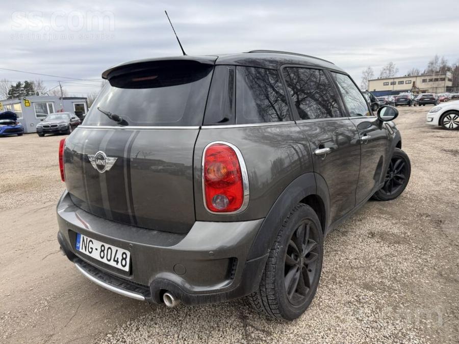 Pelēks MINI Countryman 2013 Rīga, ar dzinēja tilpumu 2.00 L un nobraukumu 209 tūkst. km par 5999 €, foto 11 vietnē AUTOMOTO.COM.LV