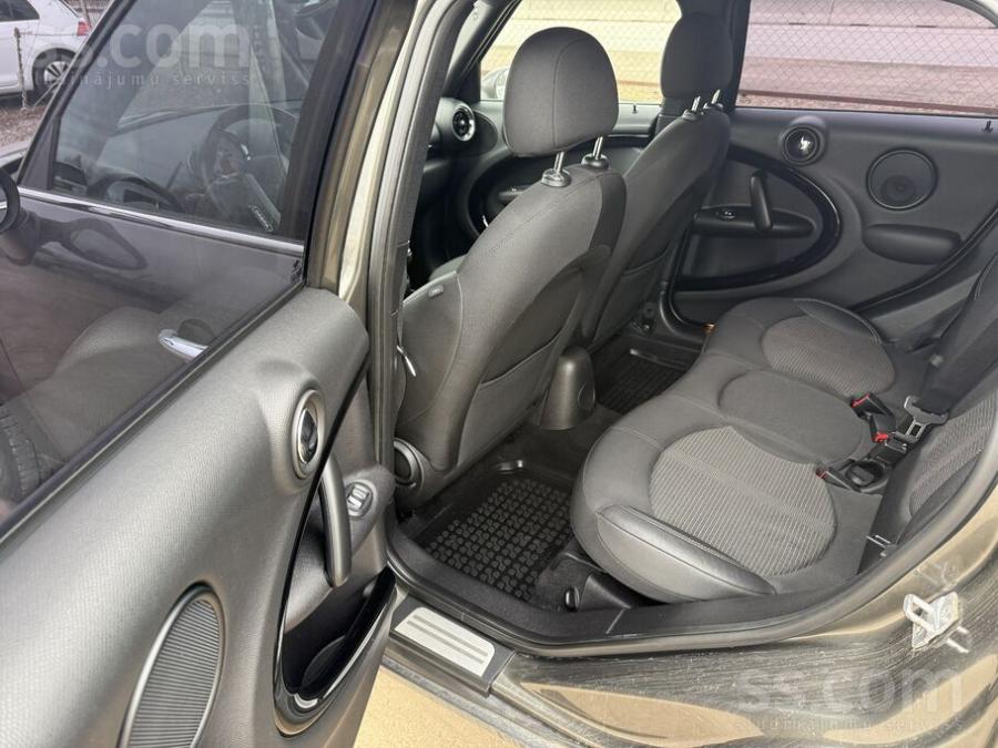 Pelēks MINI Countryman 2013 Rīga, ar dzinēja tilpumu 2.00 L un nobraukumu 209 tūkst. km par 5999 €, foto 24 vietnē AUTOMOTO.COM.LV