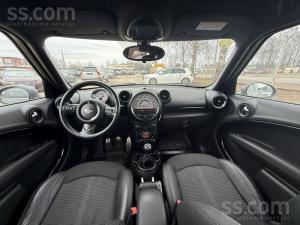 Pelēks MINI Countryman 2013 Rīga, ar dzinēja tilpumu 2.00 L un nobraukumu 209 tūkst. km par 5999 €, foto 27 vietnē AUTOMOTO.COM.LV