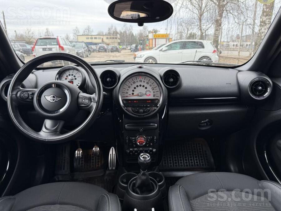 Pelēks MINI Countryman 2013 Rīga, ar dzinēja tilpumu 2.00 L un nobraukumu 209 tūkst. km par 5999 €, foto 28 vietnē AUTOMOTO.COM.LV