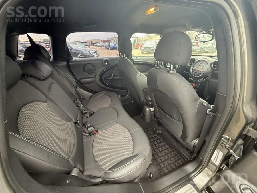 Pelēks MINI Countryman 2013 Rīga, ar dzinēja tilpumu 2.00 L un nobraukumu 209 tūkst. km par 5999 €, foto 31 vietnē AUTOMOTO.COM.LV