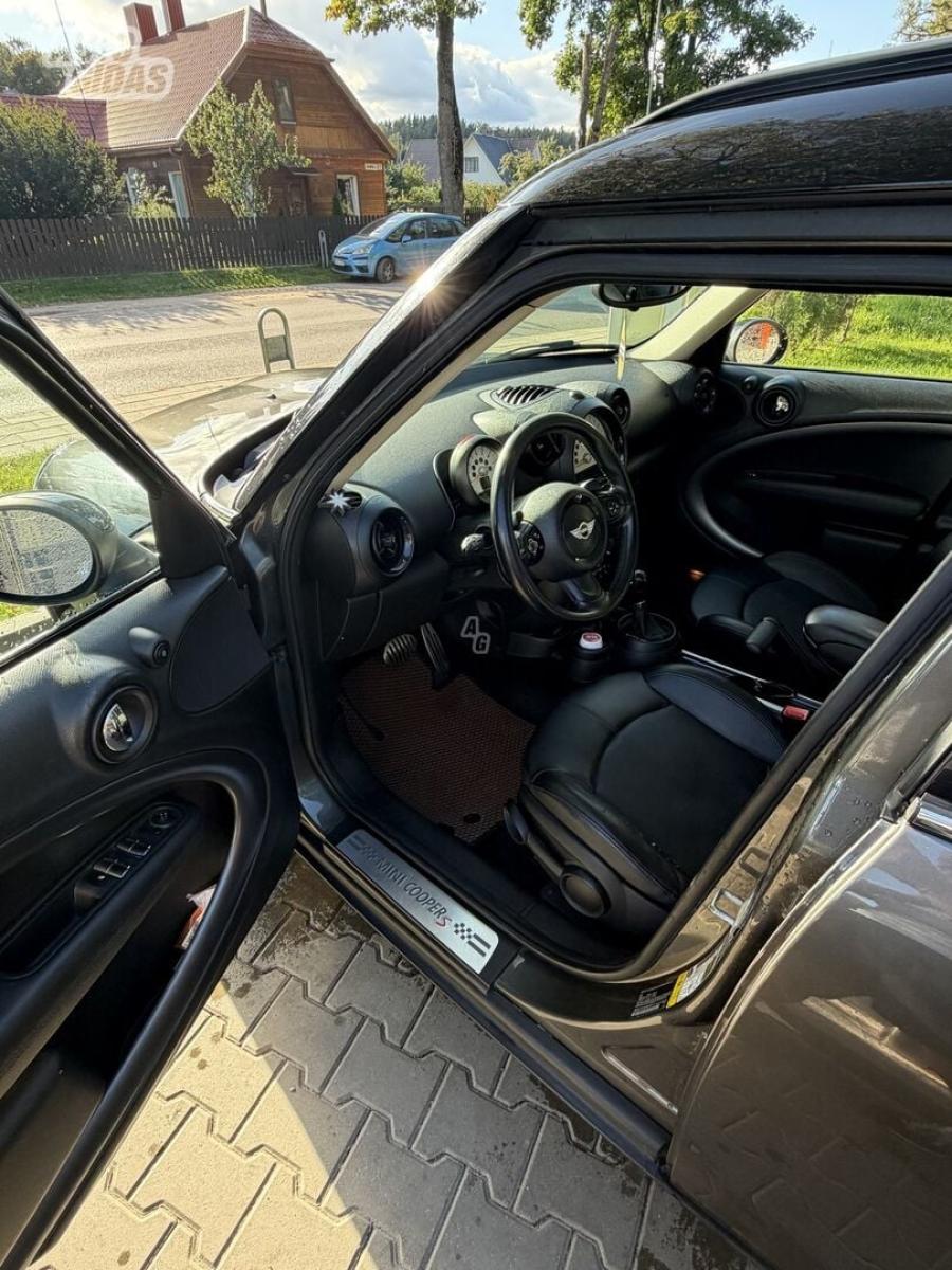 Pelēks MINI Countryman 2014 Viļņa, ar dzinēja tilpumu 1.60 L un nobraukumu 234 tūkst. km par 5000 €, foto 7 vietnē AUTOMOTO.COM.LV