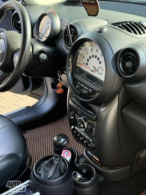 Grey MINI Countryman 2014 in Vilnius, with an engine capacity of 1.60 L and mileage of 234 thousand km for 4000 €, photo 11 on AUTOMOTO.COM.LV