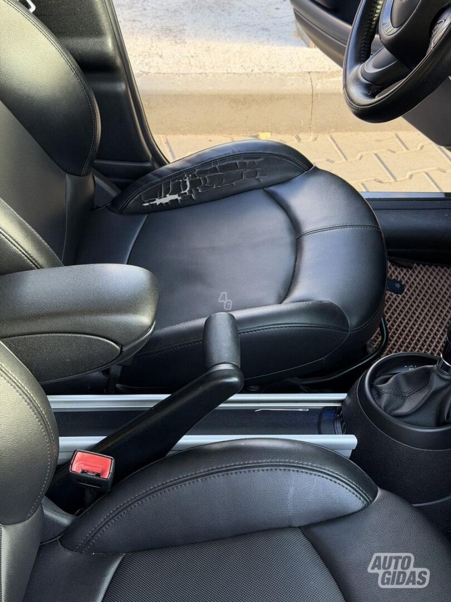 Pelēks MINI Countryman 2014 Viļņa, ar dzinēja tilpumu 1.60 L un nobraukumu 234 tūkst. km par 5000 €, foto 12 vietnē AUTOMOTO.COM.LV