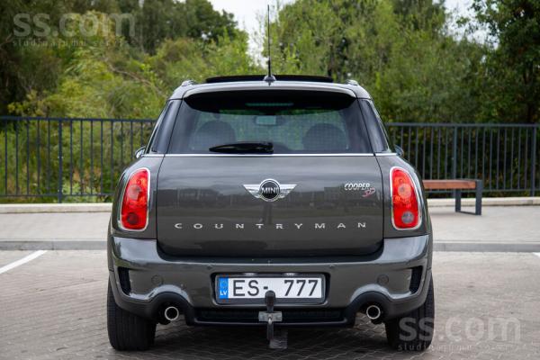 Grey MINI Countryman 2014 in Riga, with an engine capacity of 2.00 L and mileage of 235 thousand km for 9500 €, photo 6 on AUTOMOTO.COM.LV