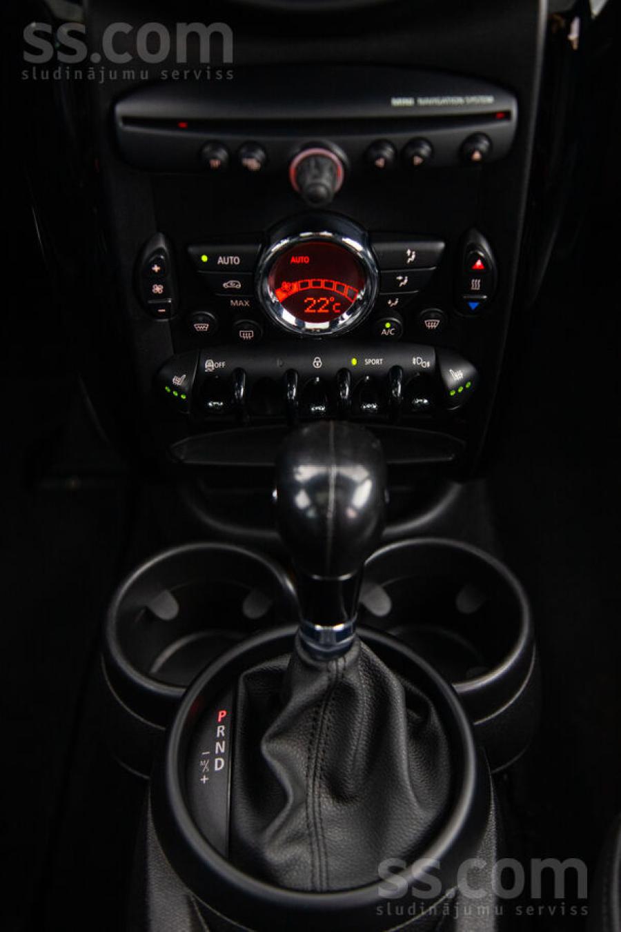 Pelēks MINI Countryman 2014 Rīga, ar dzinēja tilpumu 2.00 L un nobraukumu 235 tūkst. km par 9500 €, foto 16 vietnē AUTOMOTO.COM.LV