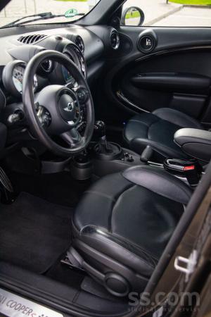Pelēks MINI Countryman 2014 Rīga, ar dzinēja tilpumu 2.00 L un nobraukumu 235 tūkst. km par 9500 €, foto 19 vietnē AUTOMOTO.COM.LV