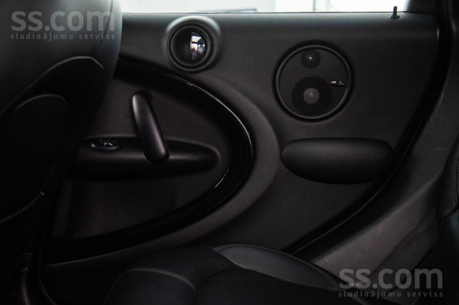 Pelēks MINI Countryman 2014 Rīga, ar dzinēja tilpumu 2.00 L un nobraukumu 235 tūkst. km par 9500 €, foto 24 vietnē AUTOMOTO.COM.LV