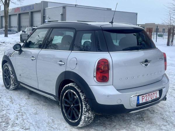 Grey MINI Countryman 2015 in Silute, with an engine capacity of 2.00 L and mileage of 284 thousand km for 6999 €, photo 5 on AUTOMOTO.COM.LV