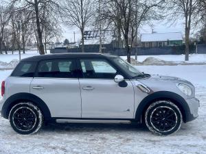Grey MINI Countryman 2015 in Silute, with an engine capacity of 2.00 L and mileage of 284 thousand km for 6999 €, photo 8 on AUTOMOTO.COM.LV