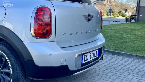 Grey MINI Countryman 2015 in Silute, with an engine capacity of 2.00 L and mileage of 284 thousand km for 6200 €, photo 8 on AUTOMOTO.COM.LV