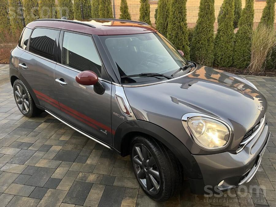 Grey MINI Countryman 2016 in Tukums, with an engine capacity of 2.00 L and mileage of 264 thousand km for 8950 €, photo 2 on AUTOMOTO.COM.LV