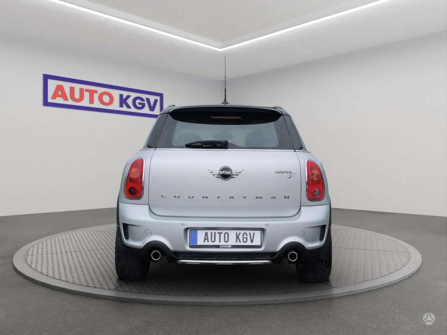 Grey MINI Countryman 2016 in Vilnius, with an engine capacity of 2.00 L and mileage of 212 thousand km for 10699 €, photo 5 on AUTOMOTO.COM.LV