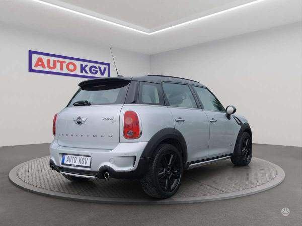 Grey MINI Countryman 2016 in Vilnius, with an engine capacity of 2.00 L and mileage of 212 thousand km for 10699 €, photo 5 on AUTOMOTO.COM.LV