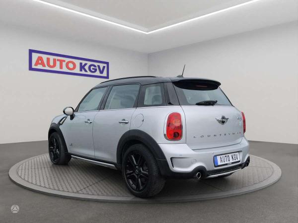Grey MINI Countryman 2016 in Vilnius, with an engine capacity of 2.00 L and mileage of 212 thousand km for 10699 €, photo 3 on AUTOMOTO.COM.LV