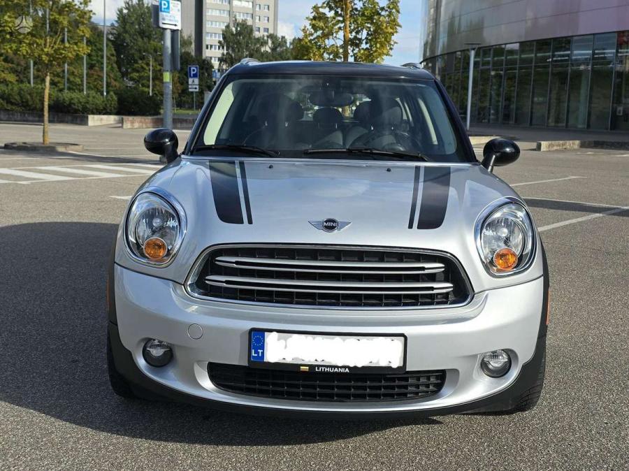 Grey MINI Countryman 2016 in Panevezys, with an engine capacity of 1.60 L and mileage of 100 thousand km for 7500 €, photo 4 on AUTOMOTO.COM.LV