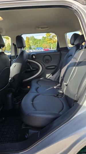 Grey MINI Countryman 2016 in Panevezys, with an engine capacity of 1.60 L and mileage of 100 thousand km for 7500 €, photo 8 on AUTOMOTO.COM.LV
