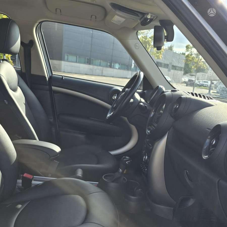 Grey MINI Countryman 2016 in Panevezys, with an engine capacity of 1.60 L and mileage of 100 thousand km for 7500 €, photo 10 on AUTOMOTO.COM.LV