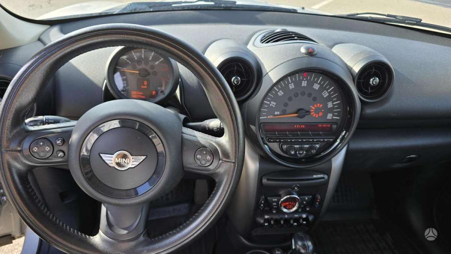 Grey MINI Countryman 2016 in Panevezys, with an engine capacity of 1.60 L and mileage of 100 thousand km for 7500 €, photo 13 on AUTOMOTO.COM.LV