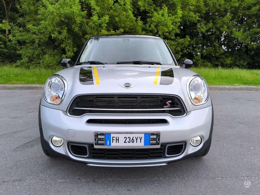 Grey MINI Countryman 2017 in Vilnius, with an engine capacity of 2.00 L and mileage of 102 thousand km for 10500 €, photo 3 on AUTOMOTO.COM.LV