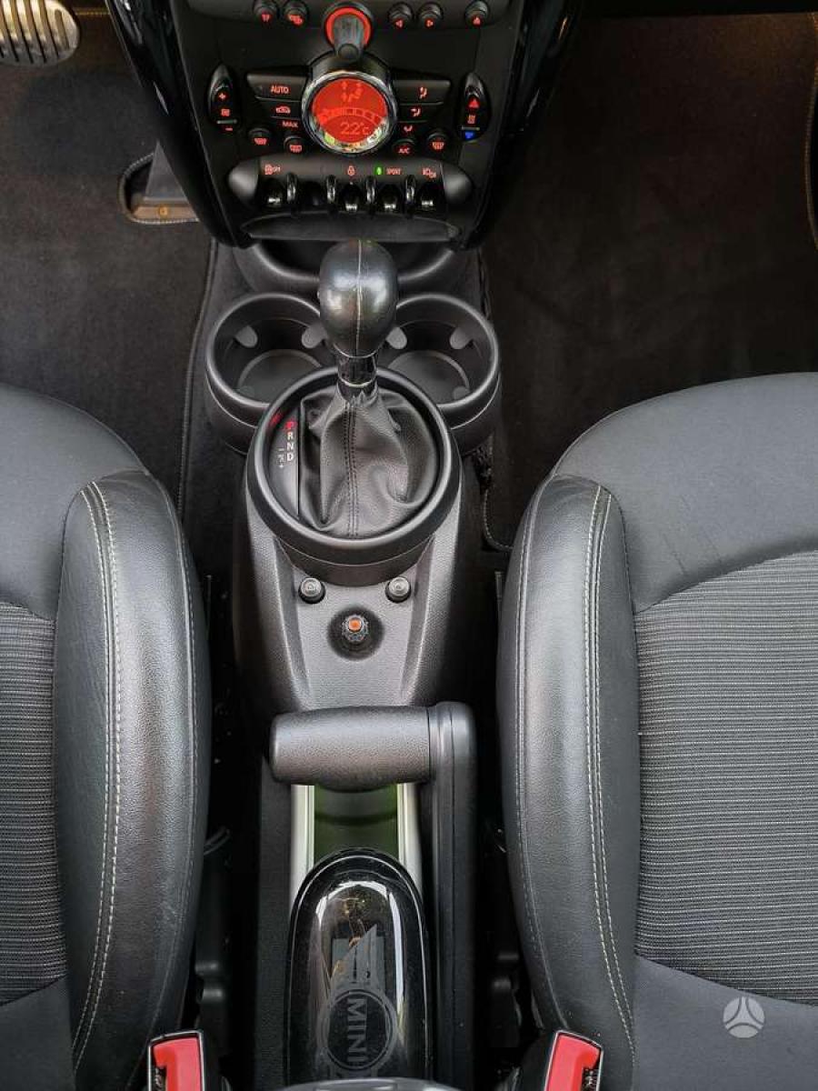 Grey MINI Countryman 2017 in Vilnius, with an engine capacity of 2.00 L and mileage of 102 thousand km for 10500 €, photo 26 on AUTOMOTO.COM.LV