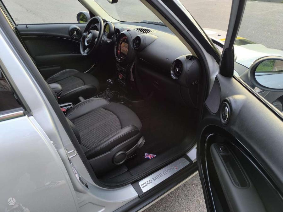 Grey MINI Countryman 2017 in Vilnius, with an engine capacity of 2.00 L and mileage of 102 thousand km for 10500 €, photo 35 on AUTOMOTO.COM.LV
