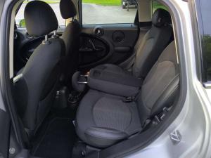 Grey MINI Countryman 2017 in Vilnius, with an engine capacity of 2.00 L and mileage of 102 thousand km for 10500 €, photo 40 on AUTOMOTO.COM.LV