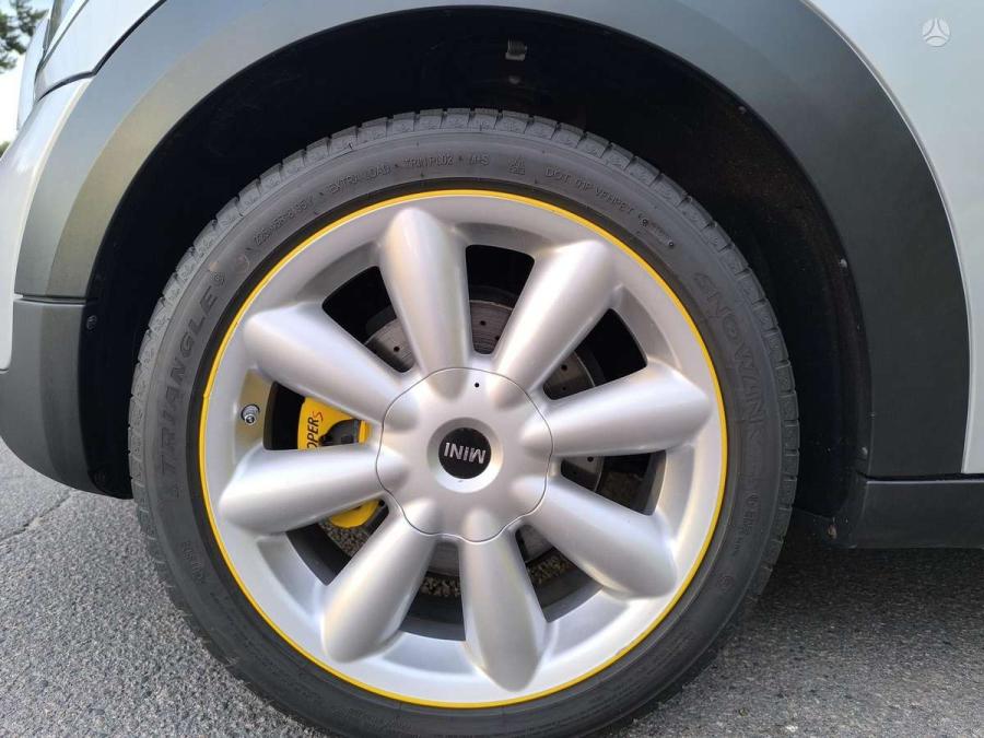 Grey MINI Countryman 2017 in Vilnius, with an engine capacity of 2.00 L and mileage of 102 thousand km for 10500 €, photo 47 on AUTOMOTO.COM.LV