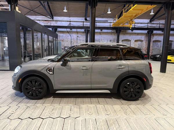 Grey MINI Countryman 2018 in Kaunas, with an engine capacity of 2.00 L and mileage of 167 thousand km for 15300 €, photo 8 on AUTOMOTO.COM.LV