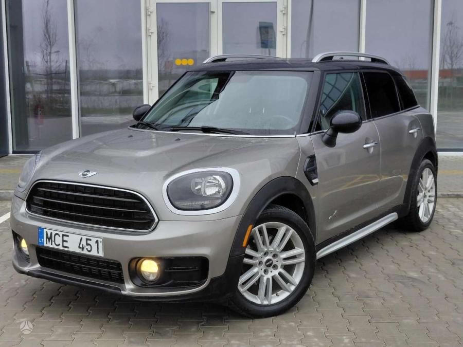 Grey MINI Countryman 2018 in Vilnius, with an engine capacity of 1.50 L and mileage of 129 thousand km for 11000 €, photo 3 on AUTOMOTO.COM.LV