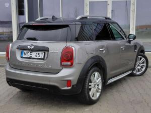 Grey MINI Countryman 2018 in Vilnius, with an engine capacity of 1.50 L and mileage of 129 thousand km for 11000 €, photo 6 on AUTOMOTO.COM.LV