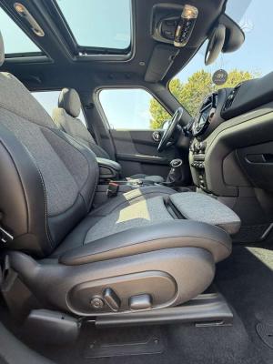Grey MINI Countryman 2018 in Taurage, with an engine capacity of 1.50 L and mileage of 128 thousand km for 9900 €, photo 15 on AUTOMOTO.COM.LV