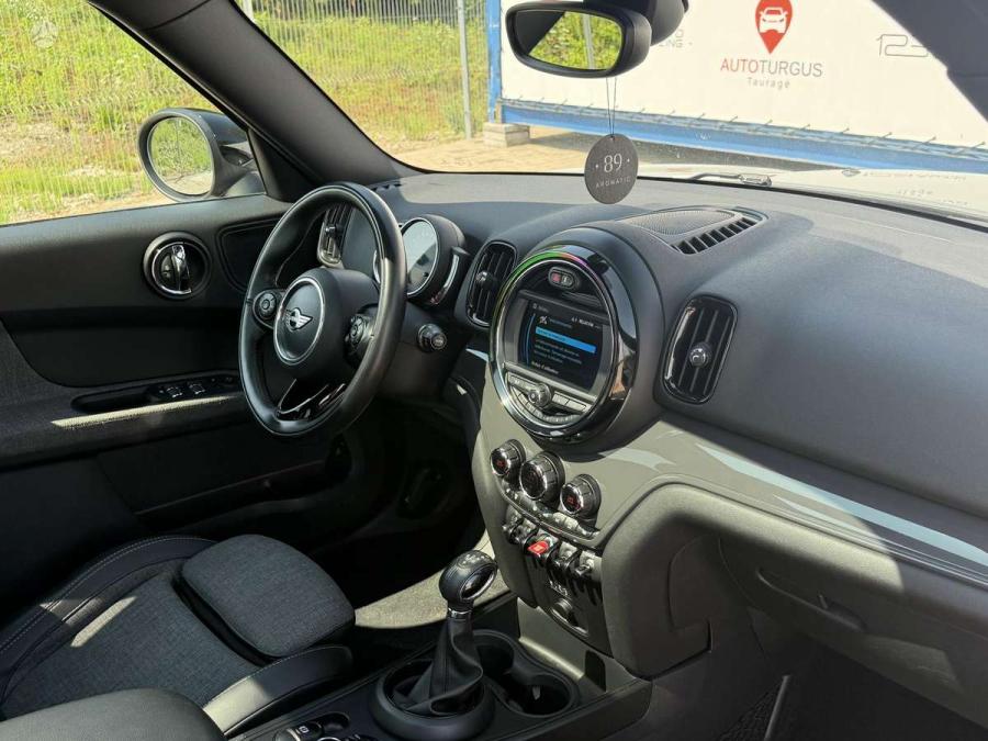 Grey MINI Countryman 2018 in Taurage, with an engine capacity of 1.50 L and mileage of 128 thousand km for 9900 €, photo 21 on AUTOMOTO.COM.LV